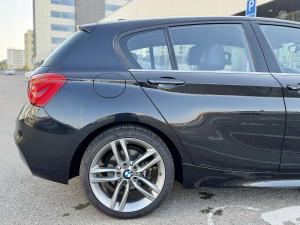 Melns BMW 118 2018 Viļņa, ar dzinēja tilpumu 1.50 L un nobraukumu 280 tūkst. km par 10200 €, foto 17 vietnē AUTOMOTO.COM.LV