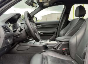 Melns BMW 118 2018 Viļņa, ar dzinēja tilpumu 1.50 L un nobraukumu 280 tūkst. km par 10200 €, foto 22 vietnē AUTOMOTO.COM.LV