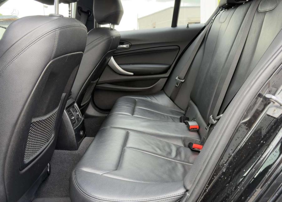 Melns BMW 118 2018 Viļņa, ar dzinēja tilpumu 1.50 L un nobraukumu 280 tūkst. km par 10200 €, foto 26 vietnē AUTOMOTO.COM.LV