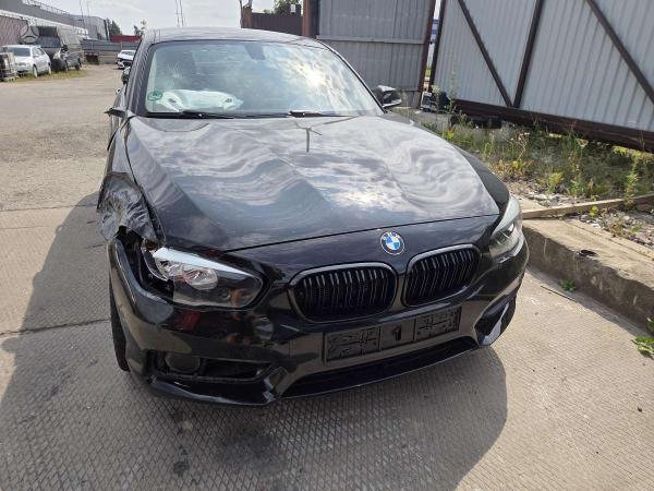 Black BMW 118 2018 in Siauliai, with an engine capacity of 1.50 L and mileage of 107 thousand km for 4600 €, photo 3 on AUTOMOTO.COM.LV