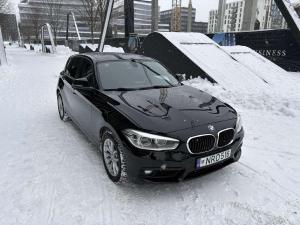 Black BMW 118 2019 in Vilnius, with an engine capacity of 1.50 L and mileage of 119 thousand km for 10900 €, photo 4 on AUTOMOTO.COM.LV