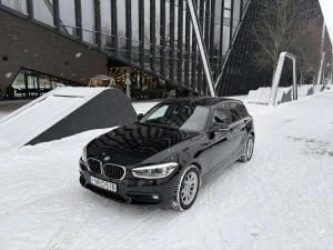 Black BMW 118 2019 in Vilnius, with an engine capacity of 1.50 L and mileage of 119 thousand km for 10900 €, photo 11 on AUTOMOTO.COM.LV