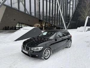 Black BMW 118 2019 in Vilnius, with an engine capacity of 1.50 L and mileage of 119 thousand km for 10850 €, photo 16 on AUTOMOTO.COM.LV