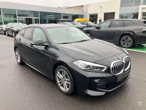 Melns BMW 118 2019 Raseiniai, ar dzinēja tilpumu 1.50 L un nobraukumu 230 tūkst. km par 9900 €, foto 8 vietnē AUTOMOTO.COM.LV