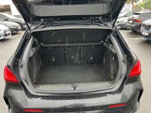 Melns BMW 118 2019 Raseiniai, ar dzinēja tilpumu 1.50 L un nobraukumu 230 tūkst. km par 9900 €, foto 21 vietnē AUTOMOTO.COM.LV