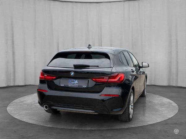 Melns BMW 118 2020 Marijampole, ar dzinēja tilpumu 1.50 L un nobraukumu 142 tūkst. km par 13750 €, foto 11 vietnē AUTOMOTO.COM.LV
