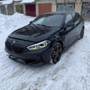 Melns BMW 118 2020 Plungė, ar dzinēja tilpumu 2.00 L un nobraukumu 158 tūkst. km par 9950 €, foto  vietnē AUTOMOTO.COM.LV
