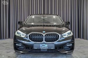 Melns BMW 118 2020 Marijampole, ar dzinēja tilpumu 1.50 L un nobraukumu 142 tūkst. km par 12250 €, foto 3 vietnē AUTOMOTO.COM.LV