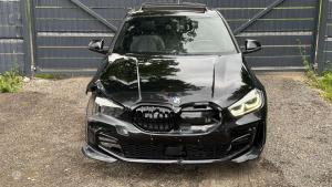 Black BMW 118 2020 in Jonava, with an engine capacity of 2.00 L and mileage of 90 thousand km for 13700 €, photo 15 on AUTOMOTO.COM.LV
