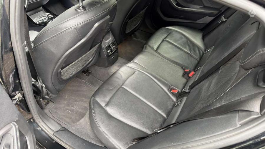 Melns BMW 118 2020 Jonava, ar dzinēja tilpumu 2.00 L un nobraukumu 90 tūkst. km par 13400 €, foto 21 vietnē AUTOMOTO.COM.LV