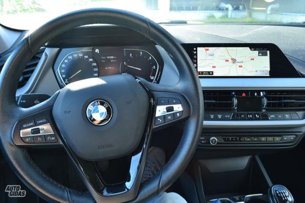 Melns BMW 118 2020 Viļņa, ar dzinēja tilpumu 2.00 L un nobraukumu 145 tūkst. km par 9500 €, foto 8 vietnē AUTOMOTO.COM.LV
