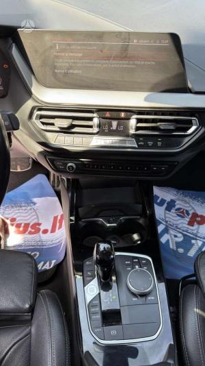 Melns BMW 118 2020 Jonava, ar dzinēja tilpumu 2.00 L un nobraukumu 92 tūkst. km par 13000 €, foto 22 vietnē AUTOMOTO.COM.LV