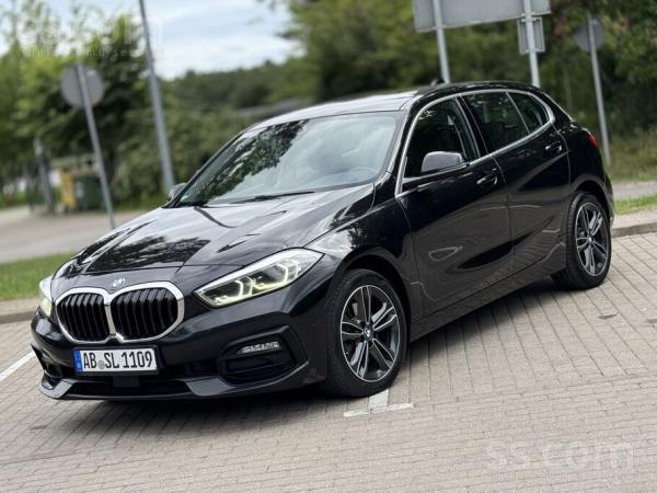 Black BMW 118 2020 in Jurmala, with an engine capacity of 2.00 L and mileage of 0 thousand km for 15390 €, photo 1 on AUTOMOTO.COM.LV