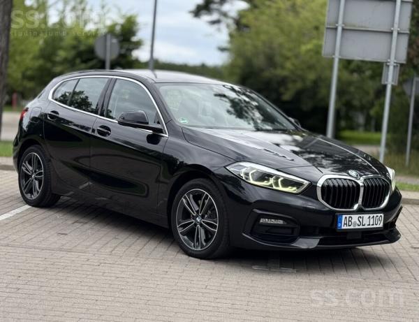 Black BMW 118 2020 in Jurmala, with an engine capacity of 2.00 L and mileage of 0 thousand km for 15390 €, photo 3 on AUTOMOTO.COM.LV