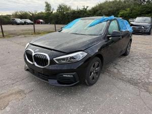 Black BMW 118 2020 in Vilkaviskis, with an engine capacity of 1.50 L and mileage of 100 thousand km for 9399 €, photo 1 on AUTOMOTO.COM.LV
