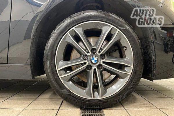 Melns BMW 118 2021 Kauņa, ar dzinēja tilpumu 0.00 L un nobraukumu 92 tūkst. km par 23410 €, foto 9 vietnē AUTOMOTO.COM.LV