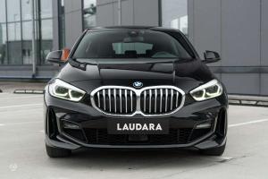 Black BMW 118 2022 in Vilnius, with an engine capacity of 2.00 L and mileage of 105 thousand km for 18950 €, photo 9 on AUTOMOTO.COM.LV