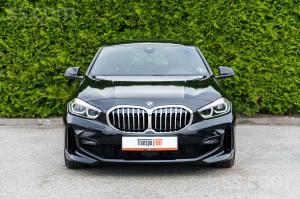 Black BMW 118 2023 in Riga, with an engine capacity of 1.50 L and mileage of 38 thousand km for 21750 €, photo 3 on AUTOMOTO.COM.LV