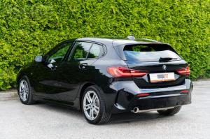 Black BMW 118 2023 in Riga, with an engine capacity of 1.50 L and mileage of 38 thousand km for 21750 €, photo 6 on AUTOMOTO.COM.LV