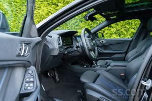 Black BMW 118 2023 in Riga, with an engine capacity of 1.50 L and mileage of 38 thousand km for 21750 €, photo 11 on AUTOMOTO.COM.LV