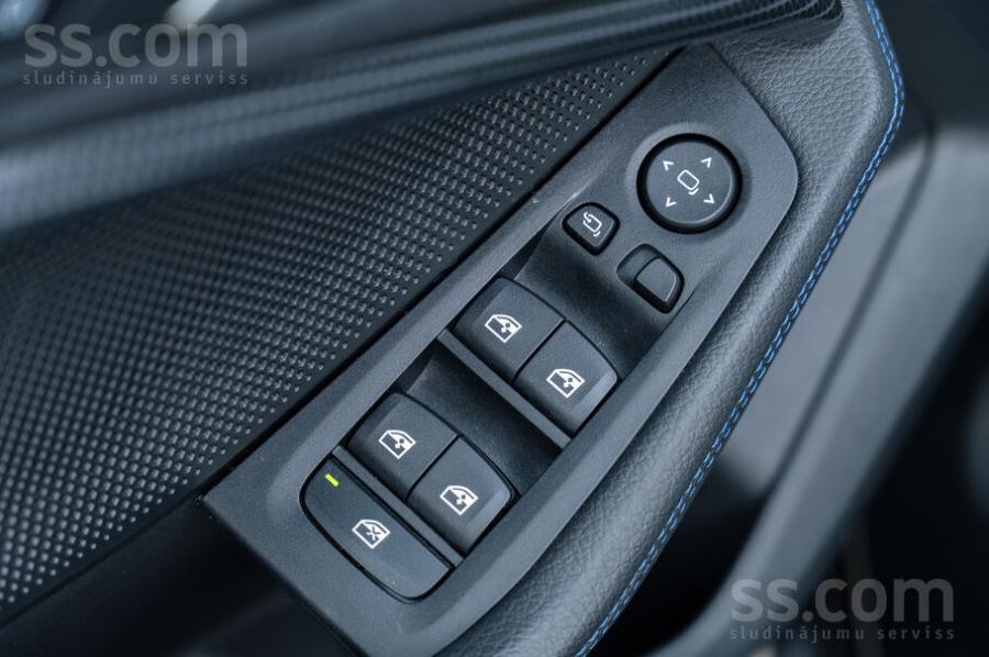 Black BMW 118 2023 in Riga, with an engine capacity of 1.50 L and mileage of 38 thousand km for 21750 €, photo 12 on AUTOMOTO.COM.LV