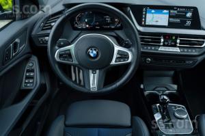 Black BMW 118 2023 in Riga, with an engine capacity of 1.50 L and mileage of 38 thousand km for 21750 €, photo 18 on AUTOMOTO.COM.LV