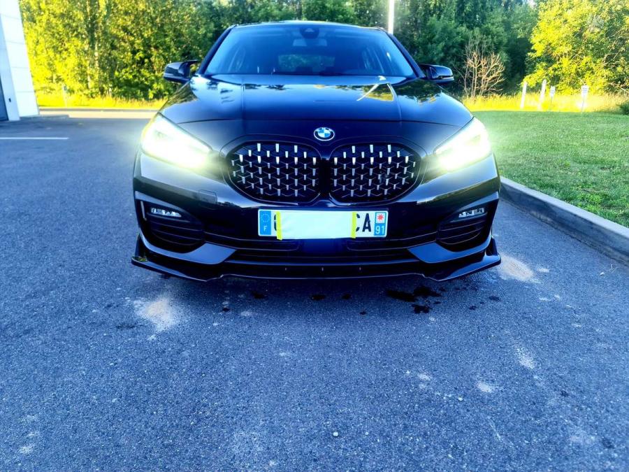 Black BMW 118 2024 in Vilnius, with an engine capacity of 1.50 L and mileage of 32 thousand km for 15600 €, photo 3 on AUTOMOTO.COM.LV