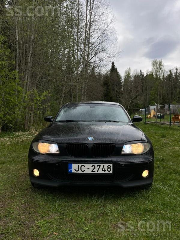 Black BMW 118 2005 in Gulbene, with an engine capacity of 2.00 L and mileage of 457 thousand km for 2000 €, photo 2 on AUTOMOTO.COM.LV