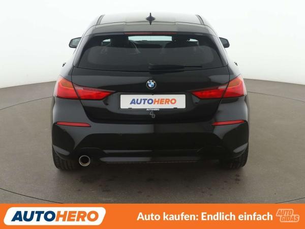 Melns BMW 118 2020 Kauņa, ar dzinēja tilpumu 1.50 L un nobraukumu 87 tūkst. km par 23258 €, foto 5 vietnē AUTOMOTO.COM.LV