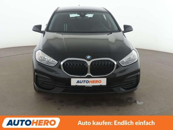 Melns BMW 118 2020 Kauņa, ar dzinēja tilpumu 1.50 L un nobraukumu 87 tūkst. km par 23258 €, foto 9 vietnē AUTOMOTO.COM.LV