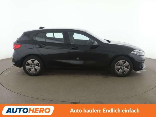 Black BMW 118 2020 in Kaunas, with an engine capacity of 1.50 L and mileage of 47 thousand km for 22050 €, photo 7 on AUTOMOTO.COM.LV