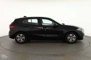 Melns BMW 118 2021 Kauņa, ar dzinēja tilpumu 1.50 L un nobraukumu 53 tūkst. km par 23420 €, foto 6 vietnē AUTOMOTO.COM.LV