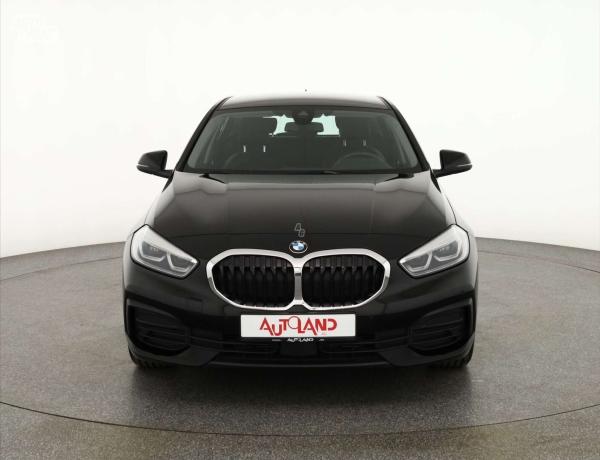 Melns BMW 118 2021 Kauņa, ar dzinēja tilpumu 1.50 L un nobraukumu 53 tūkst. km par 23420 €, foto 8 vietnē AUTOMOTO.COM.LV