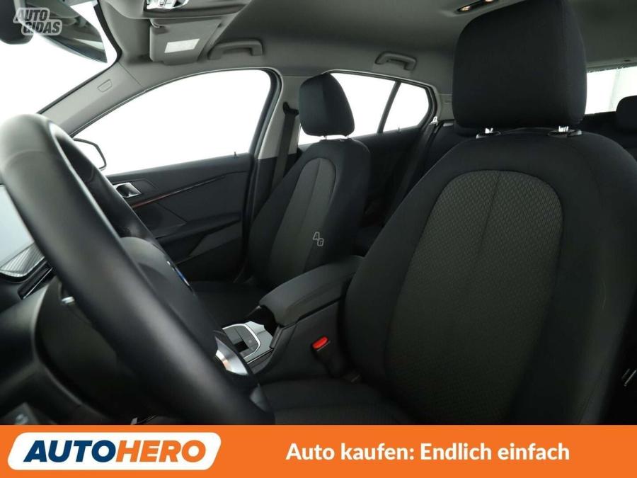 Melns BMW 118 2022 Kauņa, ar dzinēja tilpumu 1.50 L un nobraukumu 18 tūkst. km par 26232 €, foto 10 vietnē AUTOMOTO.COM.LV