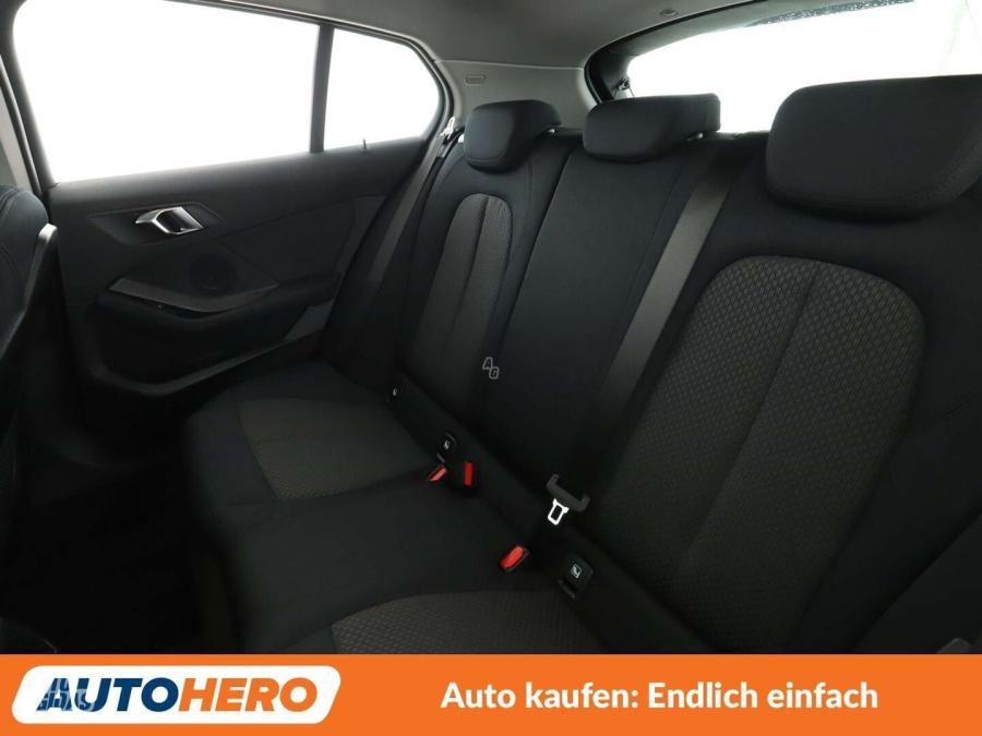 Melns BMW 118 2022 Kauņa, ar dzinēja tilpumu 1.50 L un nobraukumu 18 tūkst. km par 26232 €, foto 14 vietnē AUTOMOTO.COM.LV