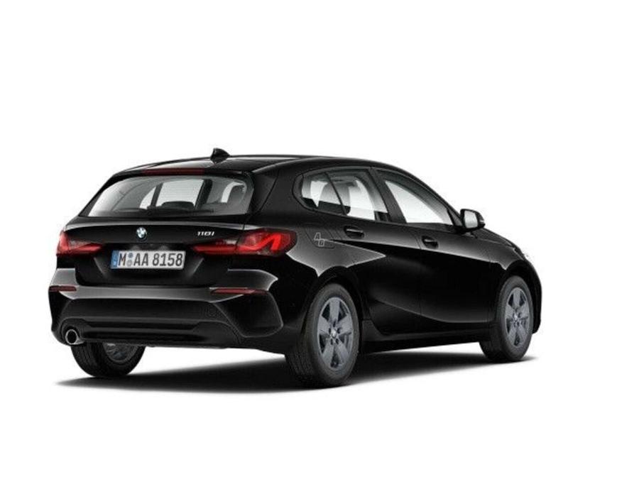 Melns BMW 118 2022 Kauņa, ar dzinēja tilpumu 1.50 L un nobraukumu 57 tūkst. km par 25814 €, foto 2 vietnē AUTOMOTO.COM.LV