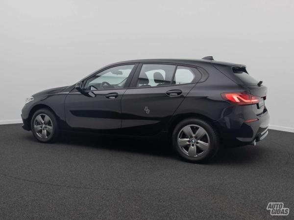 Black BMW 118 2022 in Kaunas, with an engine capacity of 1.50 L and mileage of 35 thousand km for 22914 €, photo 10 on AUTOMOTO.COM.LV