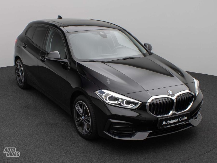 Black BMW 118 2022 in Kaunas, with an engine capacity of 1.50 L and mileage of 33 thousand km for 25489 €, photo 3 on AUTOMOTO.COM.LV