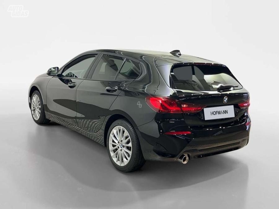 Black BMW 118 2022 in Kaunas, with an engine capacity of 1.50 L and mileage of 31 thousand km for 25312 €, photo 5 on AUTOMOTO.COM.LV
