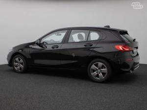 Melns BMW 118 2022 Kauņa, ar dzinēja tilpumu 1.50 L un nobraukumu 47 tūkst. km par 22914 €, foto 10 vietnē AUTOMOTO.COM.LV