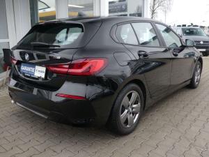 Black BMW 118 2022 in Kaunas, with an engine capacity of 1.50 L and mileage of 41 thousand km for 23317 €, photo 5 on AUTOMOTO.COM.LV