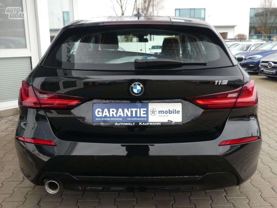 Black BMW 118 2022 in Kaunas, with an engine capacity of 1.50 L and mileage of 41 thousand km for 23317 €, photo 6 on AUTOMOTO.COM.LV
