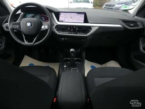 Black BMW 118 2022 in Kaunas, with an engine capacity of 1.50 L and mileage of 41 thousand km for 23317 €, photo 13 on AUTOMOTO.COM.LV