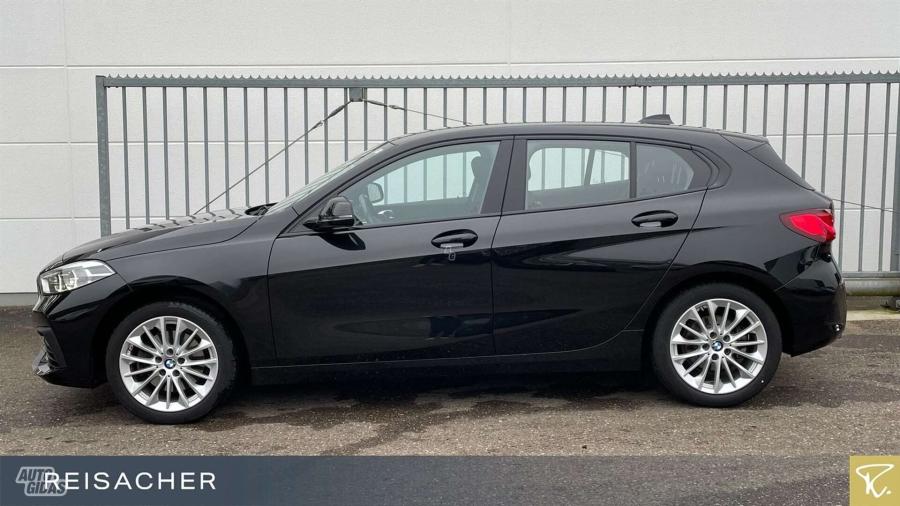 Melns BMW 118 2023 Kauņa, ar dzinēja tilpumu 1.50 L un nobraukumu 29 tūkst. km par 27762 €, foto 9 vietnē AUTOMOTO.COM.LV