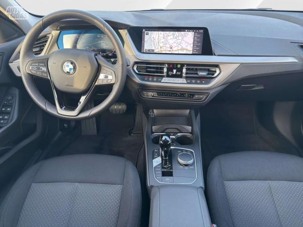 Melns BMW 118 2023 Kauņa, ar dzinēja tilpumu 1.50 L un nobraukumu 39 tūkst. km par 25773 €, foto 8 vietnē AUTOMOTO.COM.LV