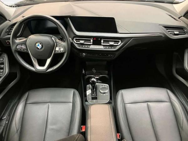Melns BMW 118 2023 Kauņa, ar dzinēja tilpumu 1.50 L un nobraukumu 52 tūkst. km par 26308 €, foto 10 vietnē AUTOMOTO.COM.LV