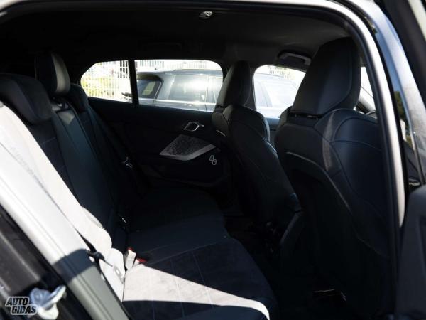 Black BMW 118 2024 in Kaunas, with an engine capacity of 2.00 L and mileage of 21 thousand km for 32690 €, photo 9 on AUTOMOTO.COM.LV