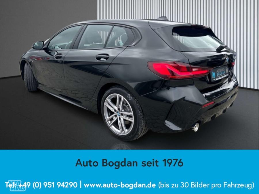 Melns BMW 118 2024 Kauņa, ar dzinēja tilpumu 1.50 L un nobraukumu 10 tūkst. km par 30997 €, foto 3 vietnē AUTOMOTO.COM.LV
