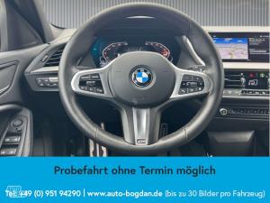 Melns BMW 118 2024 Kauņa, ar dzinēja tilpumu 1.50 L un nobraukumu 10 tūkst. km par 30997 €, foto 5 vietnē AUTOMOTO.COM.LV