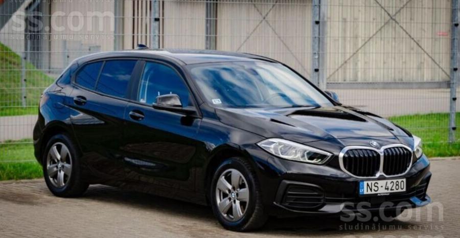Black BMW 118 2021 in Riga, with an engine capacity of 1.50 L and mileage of 119 thousand km for 16500 €, photo 5 on AUTOMOTO.COM.LV